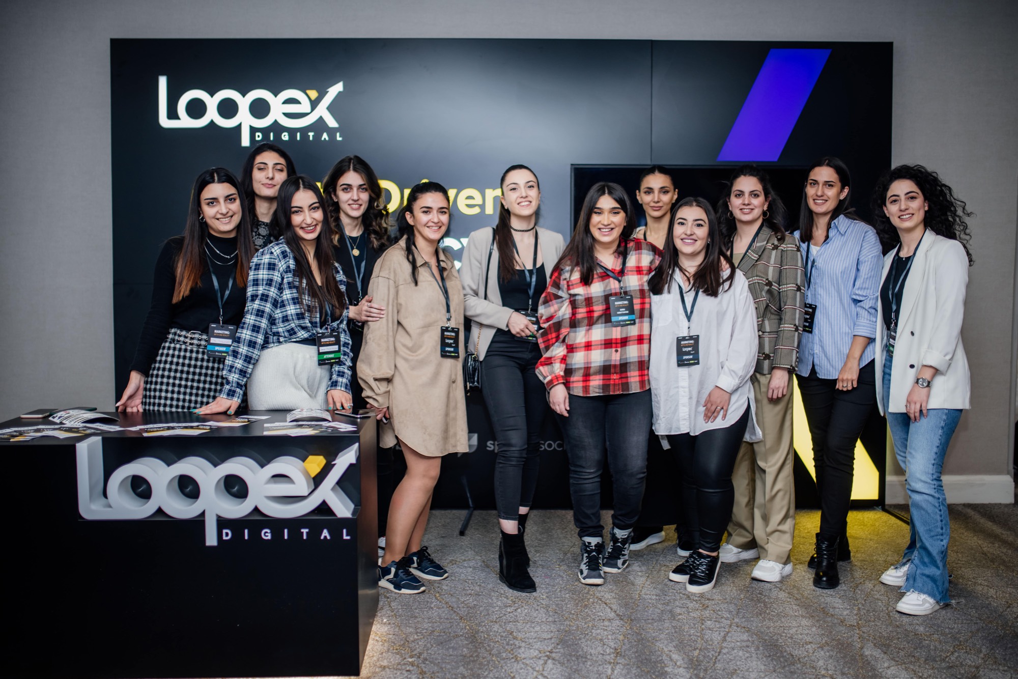 Loopex Digital | Video Creator and Editor (AM-AMj123865)